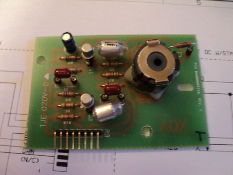 Améliorer le son de la Vox v847 - DIY Guitar & Effects